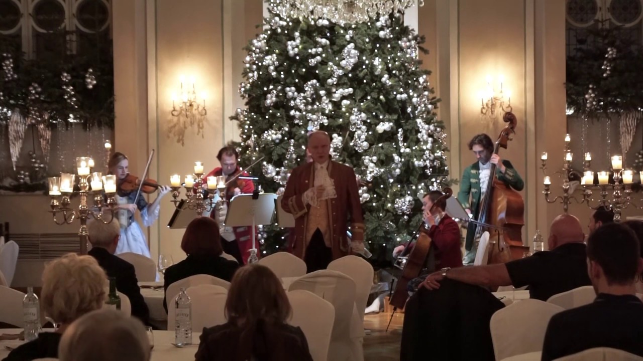 CHRISTMAS TIME at the MOZART DINNER CONCERT Salzburg - YouTube