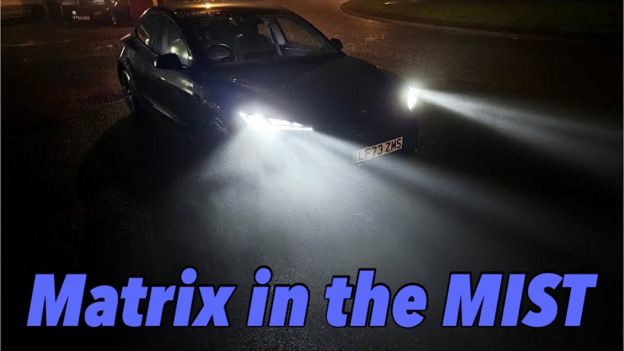 Tesla’s new Matrix Headlights test 2 (in the mist!) - good, but couple ...