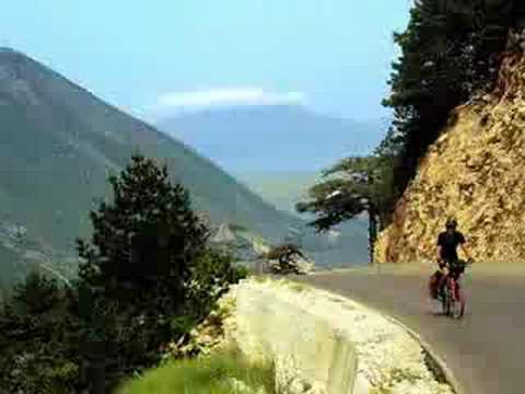 Thelleza qe shkel mbi vese - YouTube Music