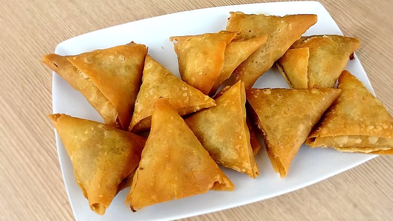 সহজ সমুচা শিট তৈরি ও হোটেলের বাবুর্চির সমুচা বানানোর রেসিপি!| Samosa ...