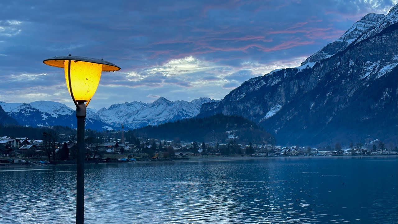 A winter morning at Harbour Brienz - YouTube