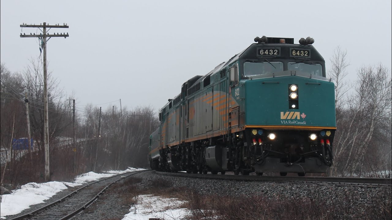 Amazing Spot! VIA 6432 Leads VIA 15 At a decent speed Through Rocky ...