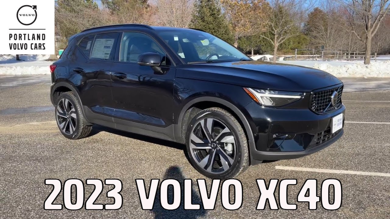 2023 Volvo XC40 Plus Dark / Walkaround with Heather - YouTube