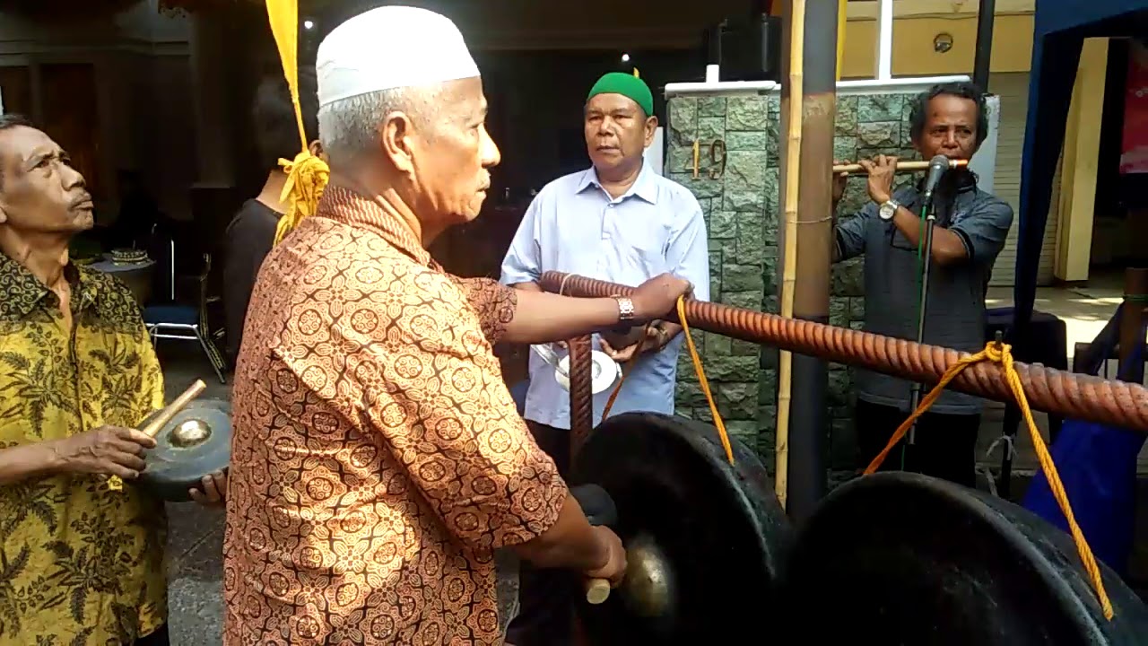 Gordang sambilan -Tor Sijanggut Huta Pungkut - YouTube