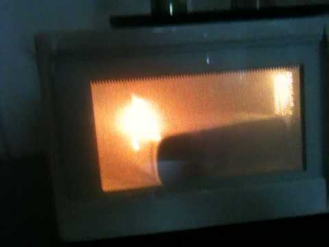 Microwave VS. Xbox 360 - YouTube