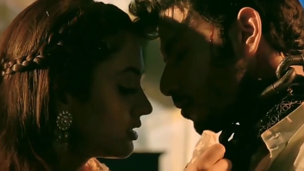 Romance between Roshni and aman ye jaru hai jinka - YouTube