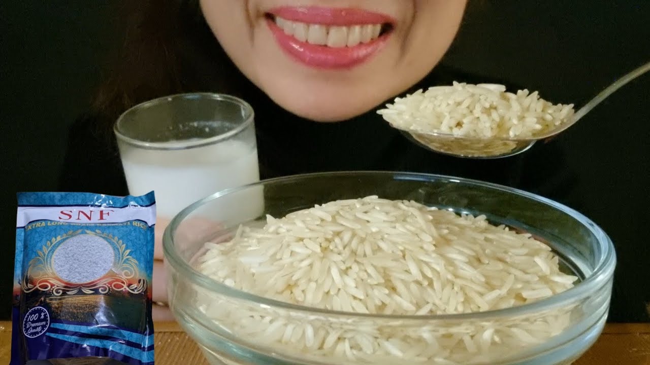 |84|ASMR raw rice eating. SNF rice mixed with milk/Beras mentah campur ...