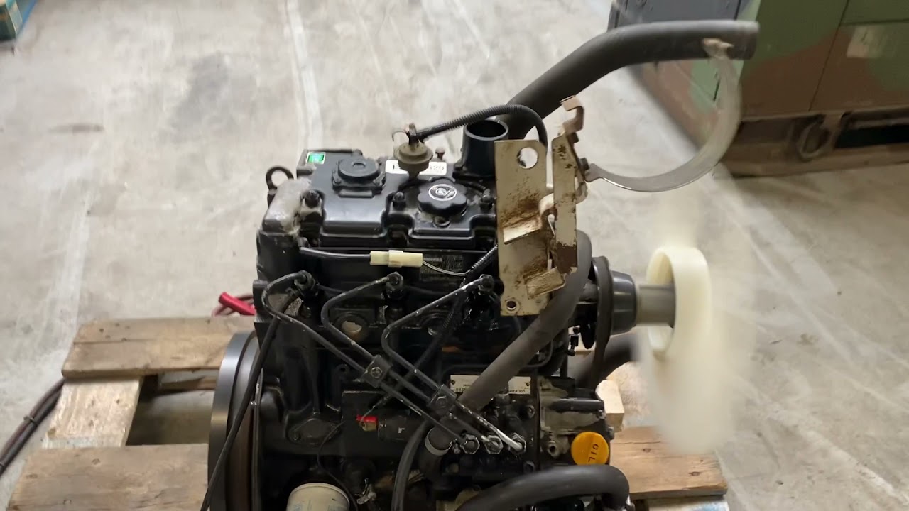 Shibaura Perkins N843L 3 cilinder 25 kW 34 PK diesel motor stocknr 4016 ...