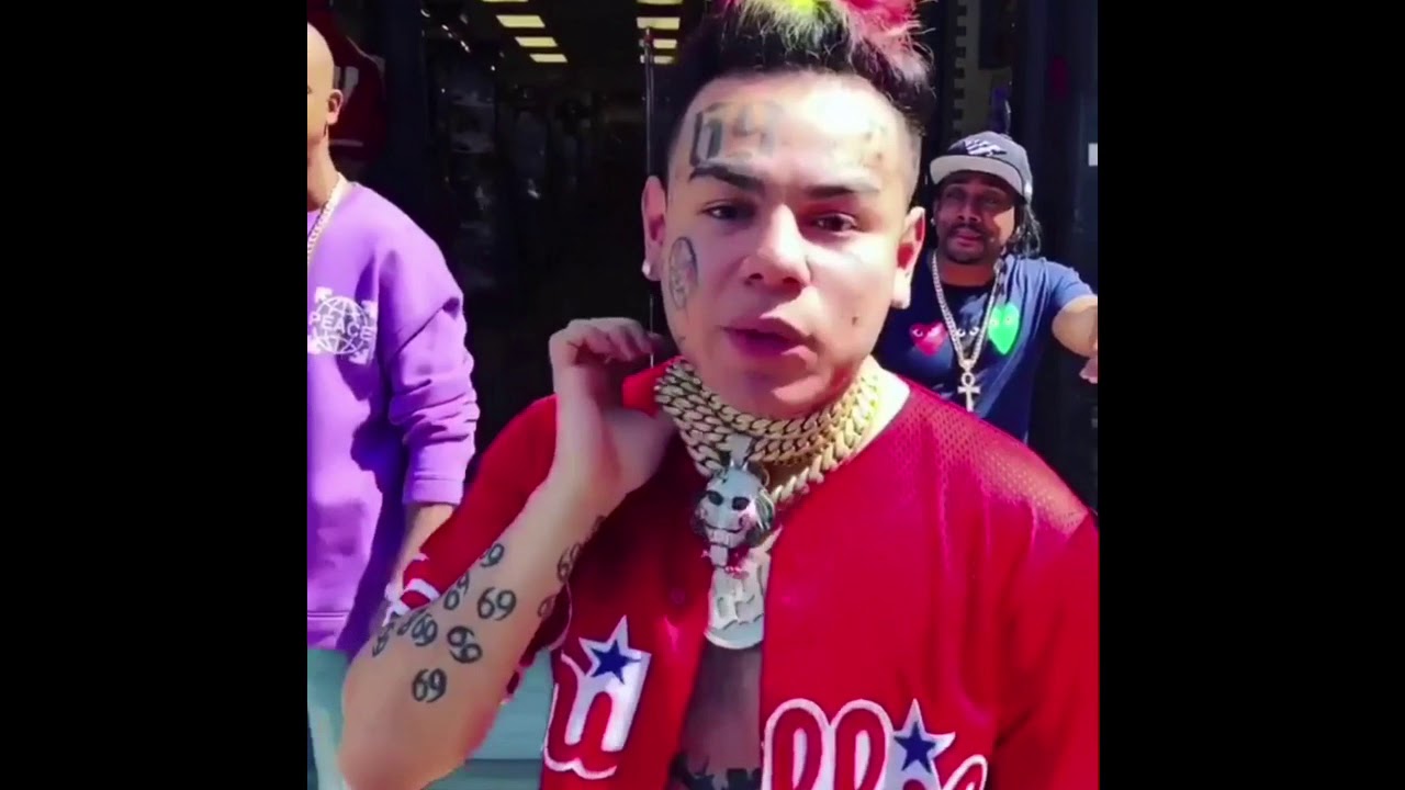 Tekashi 69 posted on the block in Newyork waiting for somebody to ...