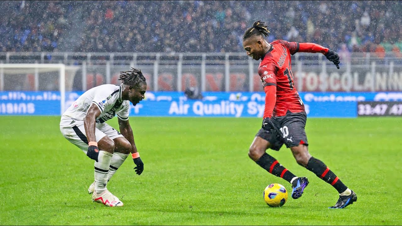 Leao is Literally on Vini jr Form - YouTube