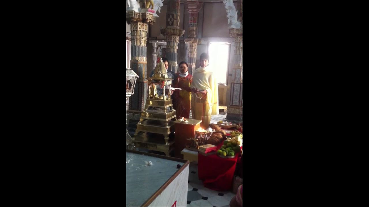 Jain ritual - YouTube