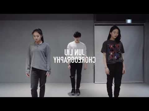 wolves dance 1 million mirror slow