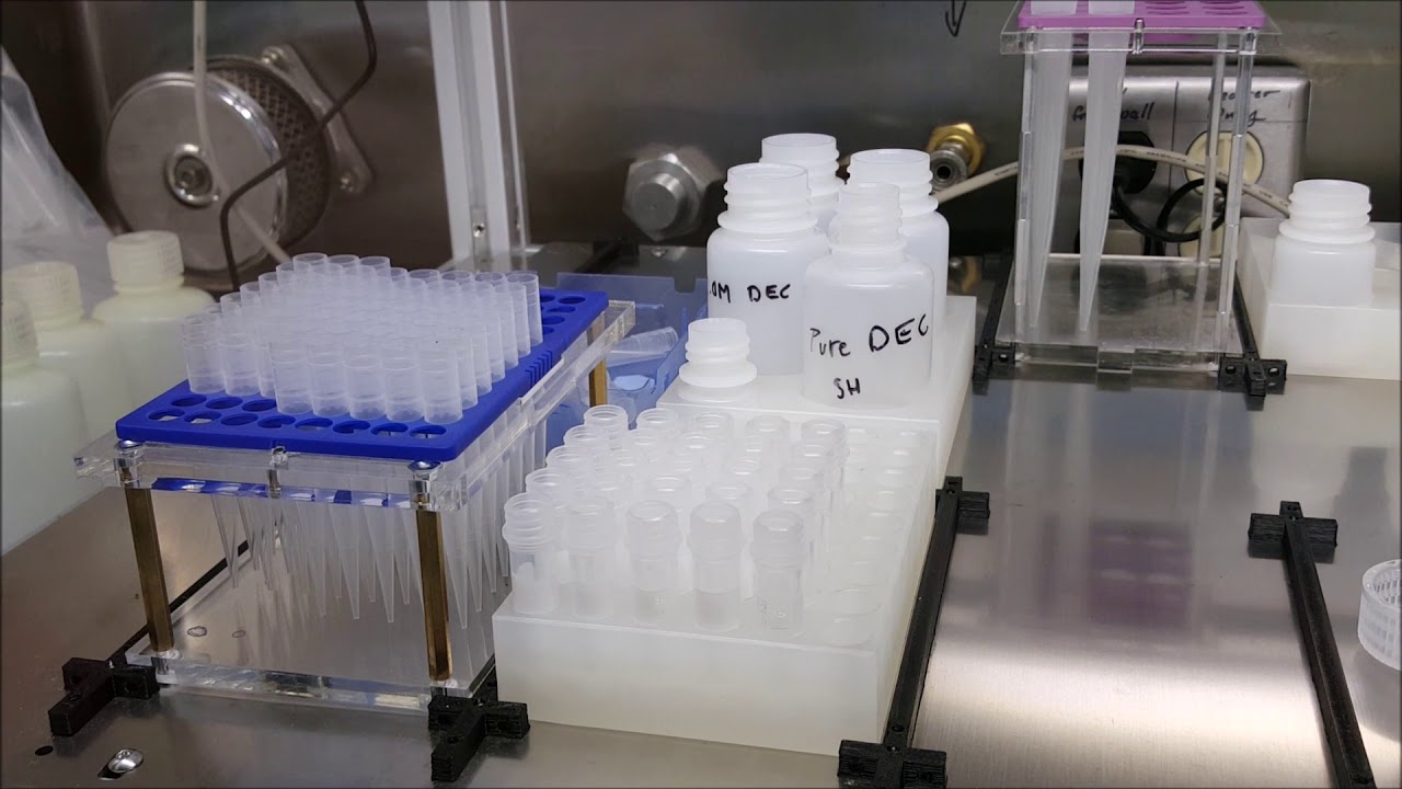 The Mixing Robot (Science!) - YouTube