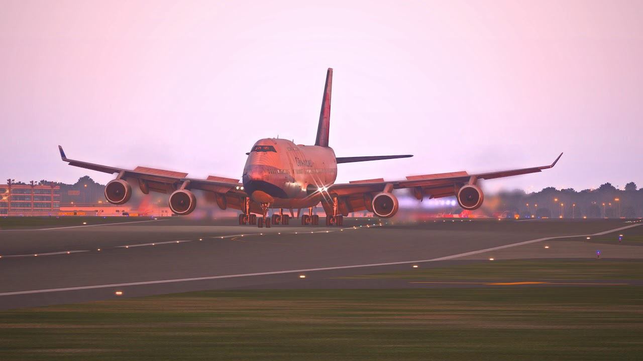 Near Collision 2 Boeing 747-400 on Collision Course - YouTube