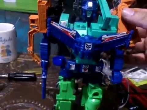 transformers devastator g1 bootleg ko knock off - YouTube
