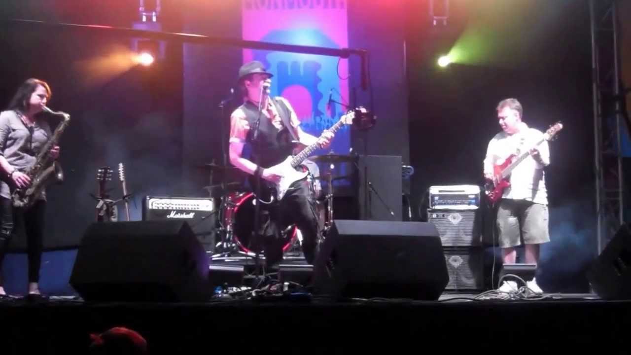 The Keith Thompson band at Monmouth Festival 2013 - YouTube