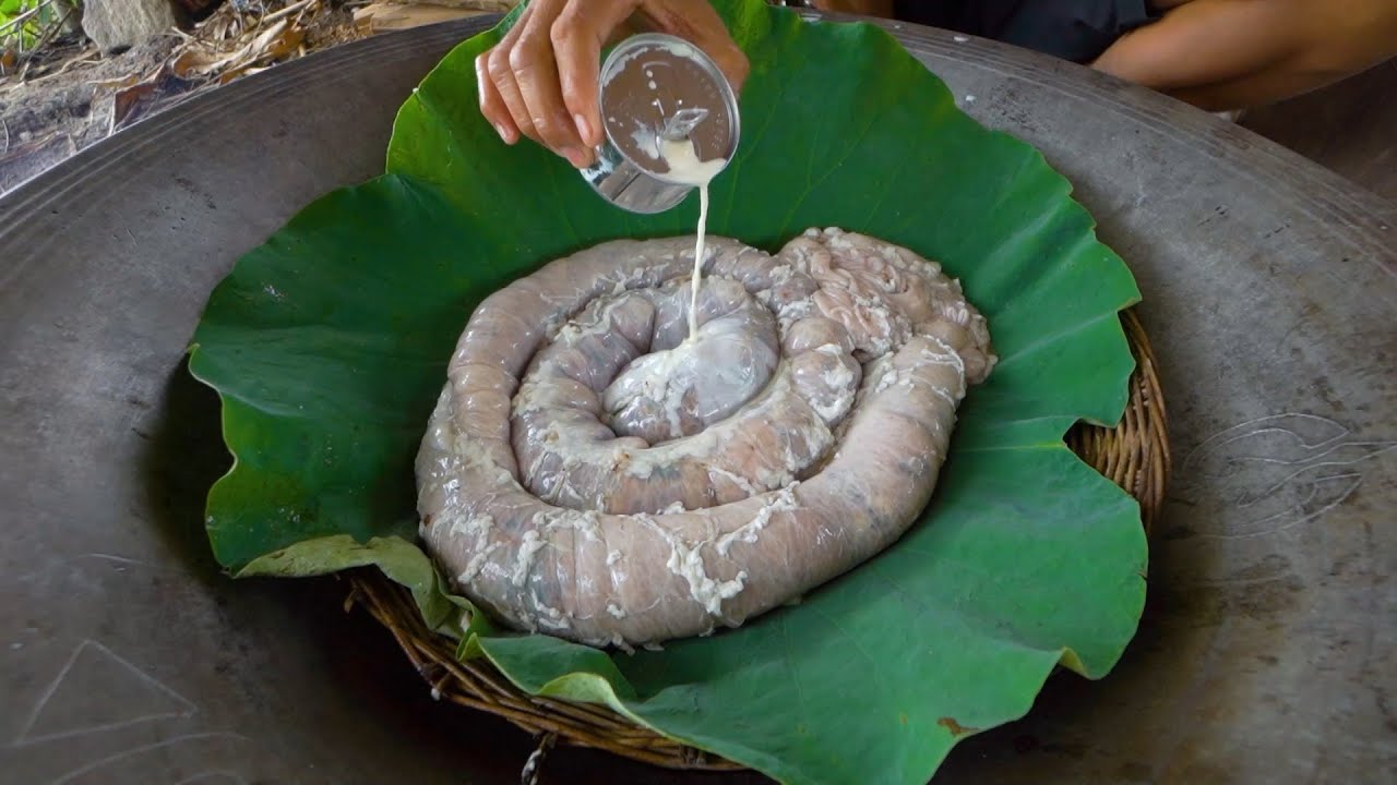 Amazing Cooking P.I.G Intestine Recipe Eating Delicious. - YouTube