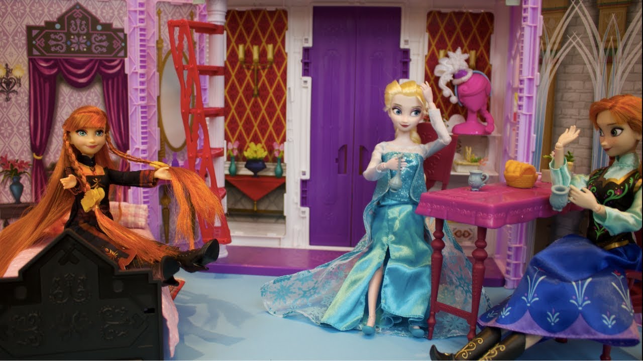Anna and Elsa move into new house Anna and Elsa new doll 👭 Анна и Эльза ...
