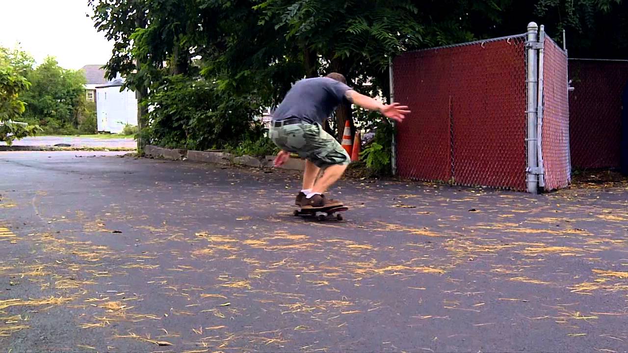 Fakie Backside 180 Pivot - YouTube