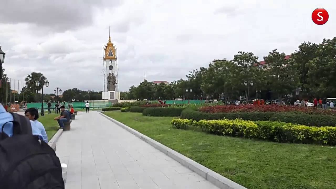 Skatboarding, Wat Botum Park, Phnom Penh, Cambodia - YouTube