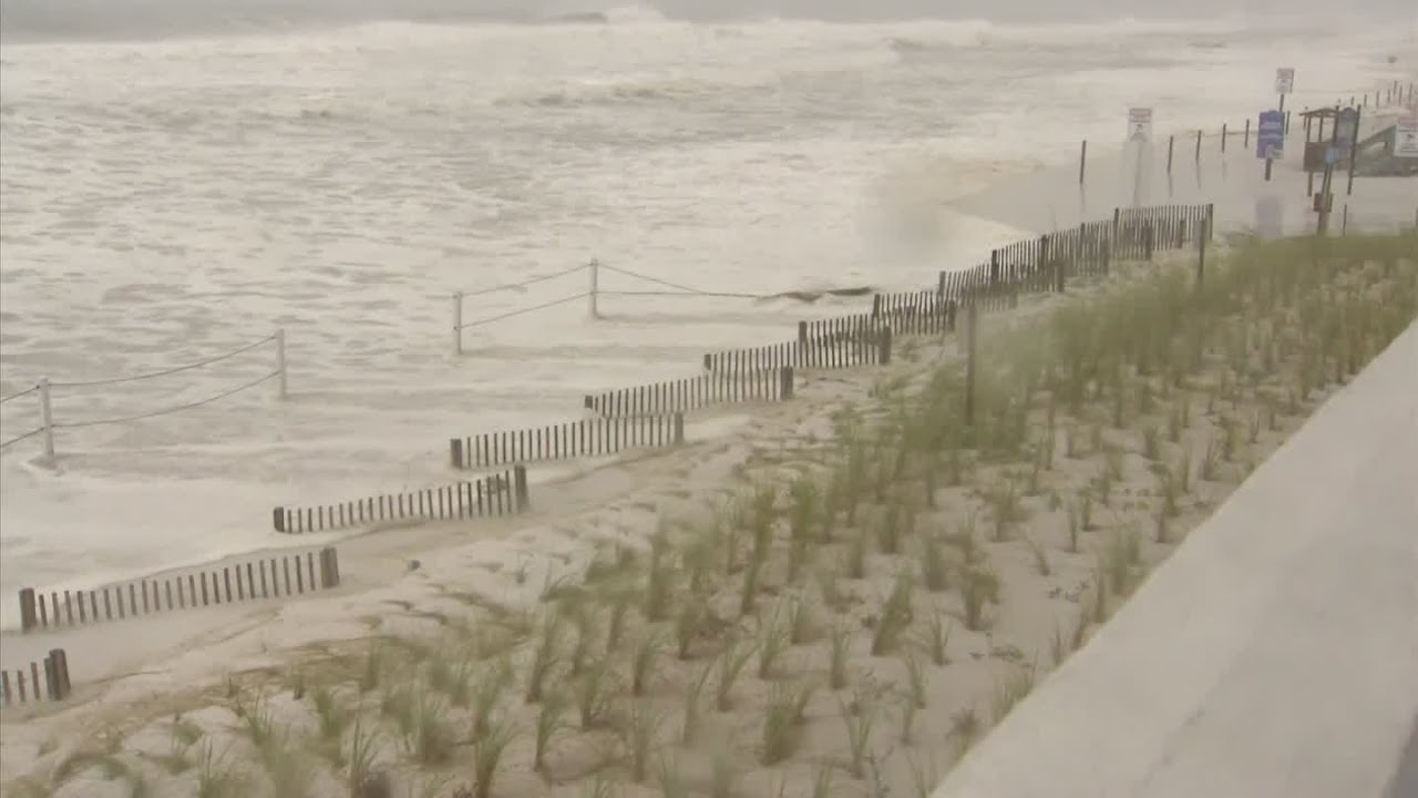 Destin Waves - YouTube