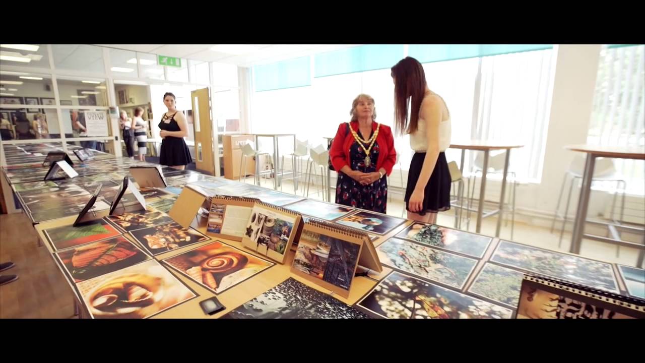 Private View at Carr Hill 2015 HD - YouTube