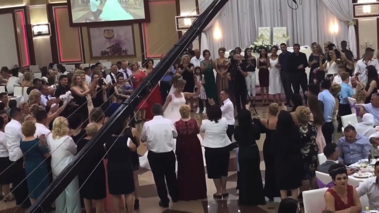 Fatmir Hoxha Live REZERVONI DASMEN TUAJ +383 44 119 084 - YouTube