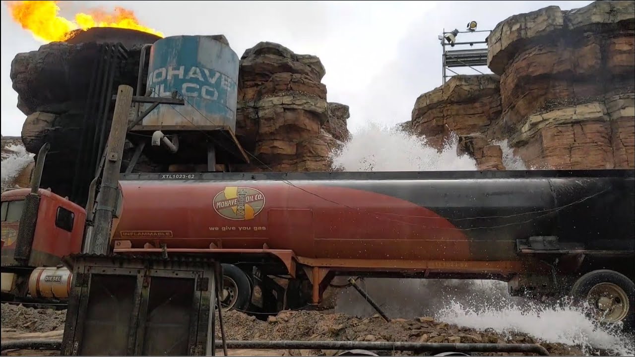 Studio Tram Tour - Disneyland Paris - YouTube