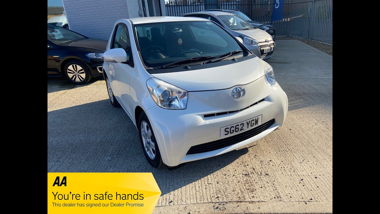 Toyota iQ 1.0 VVT-i Multidrive Euro 5 3dr - YouTube