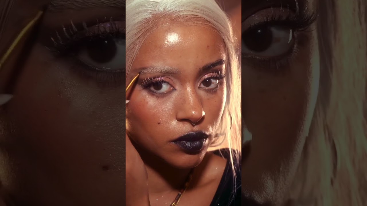 Unplucked Eyebrows Trend