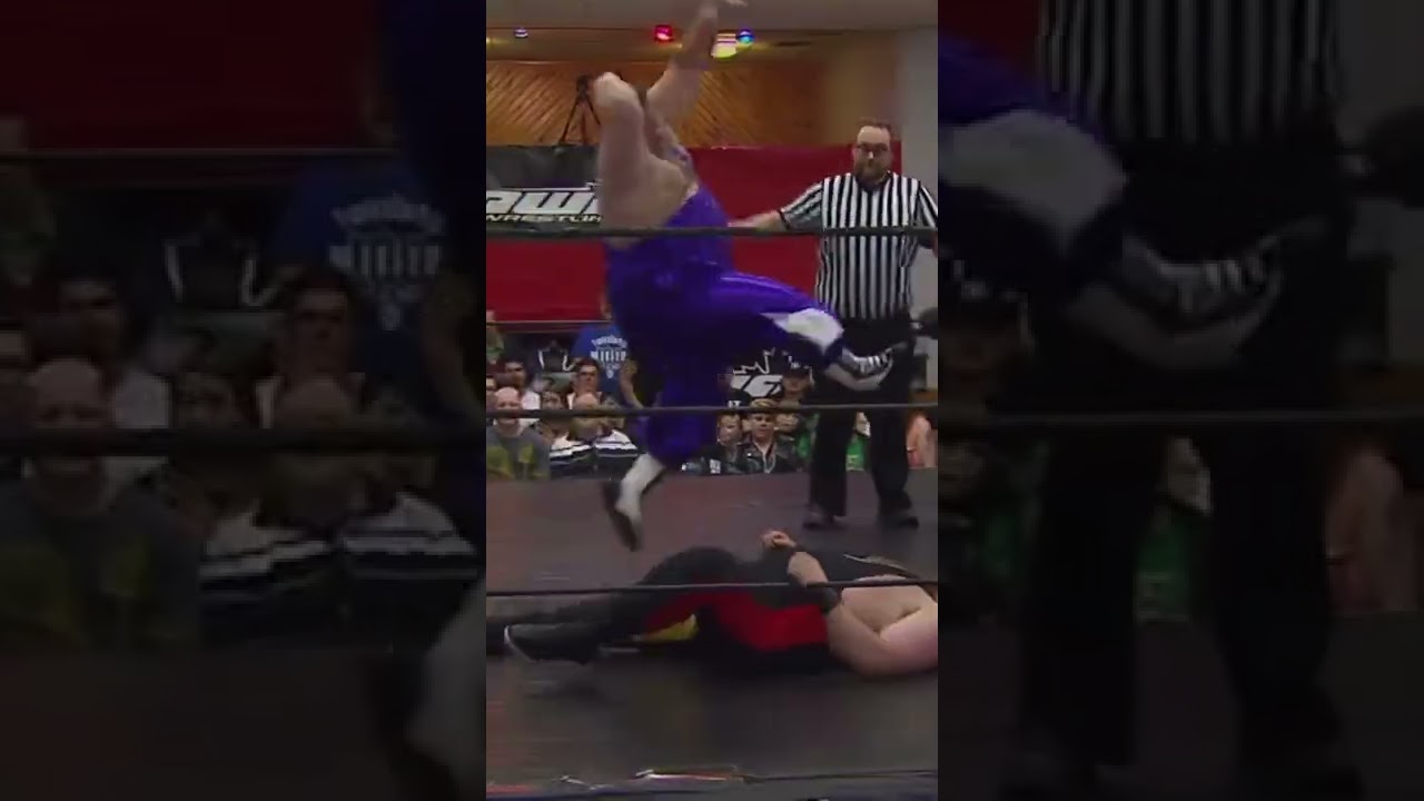 Massive elbow drop by Lenny Lilac - YouTube