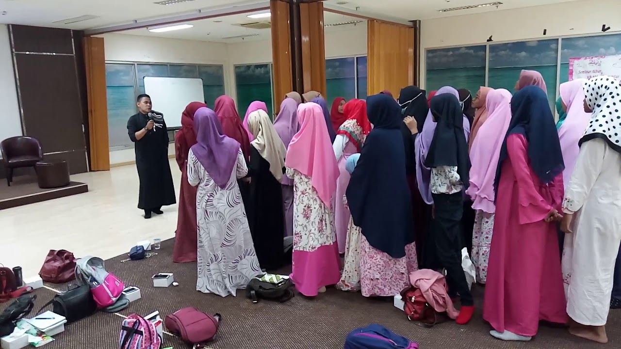 Ice Breaking For Kajian Muslimah - YouTube