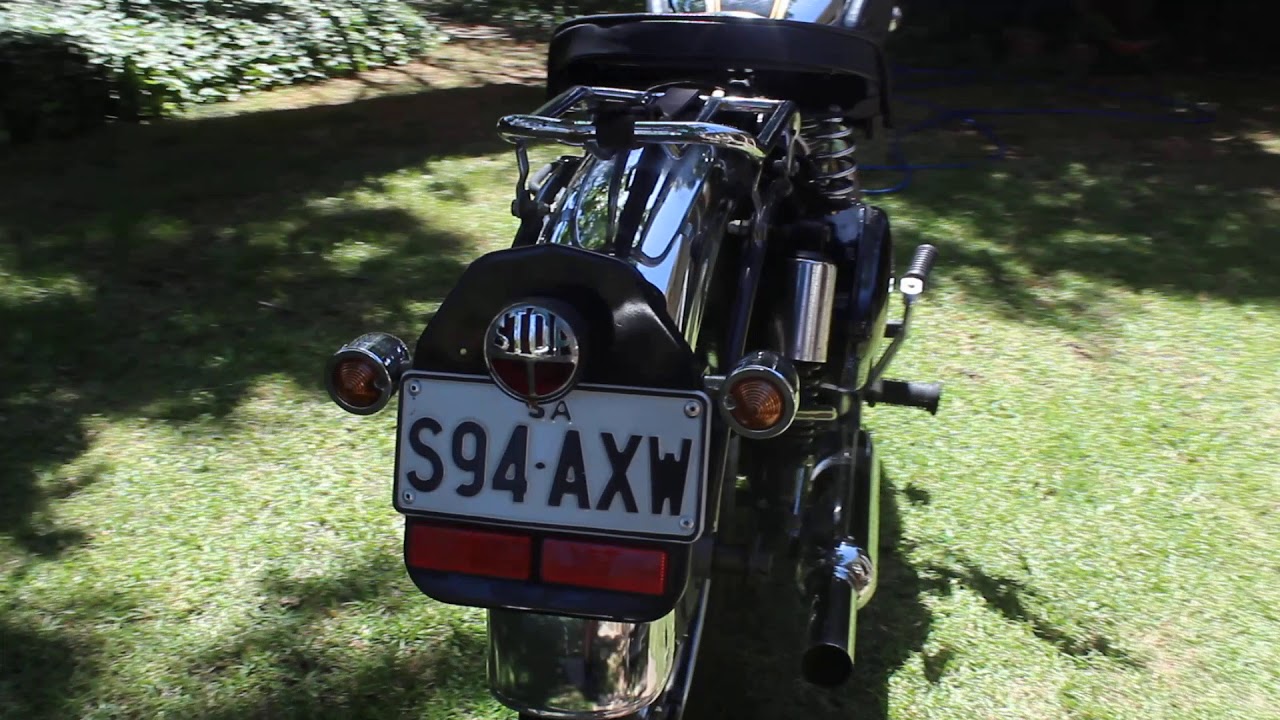 Royal Enfield Bullet 500cc made 2000 Adelaide - YouTube