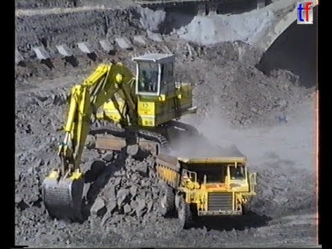 SUPER HEAVY EARTHMOVING / Bau der A8 Aichelberg - LIEBHERR R992, CAT ...