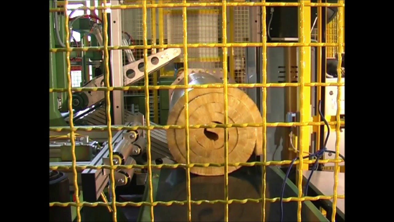 Menzel Winder for Insulation Material / Glasmattenwickler - YouTube