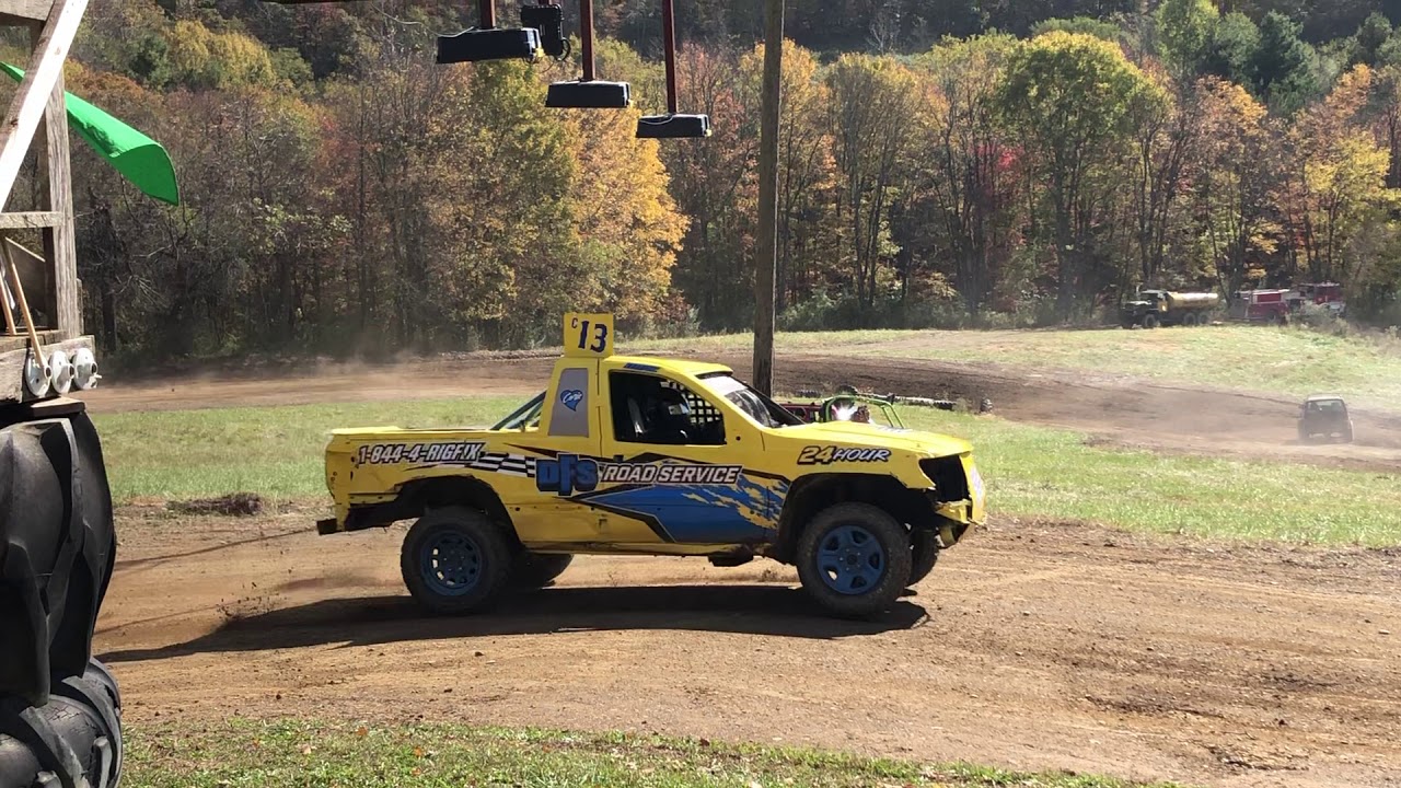 Rolling W Ranch (19OCT19) 6 CYL. Rally Race 1 - YouTube