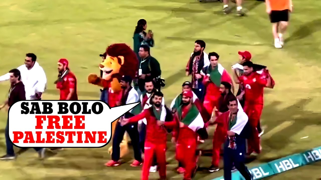 Islamabad United players celebrate with Palestine flag after winning ...