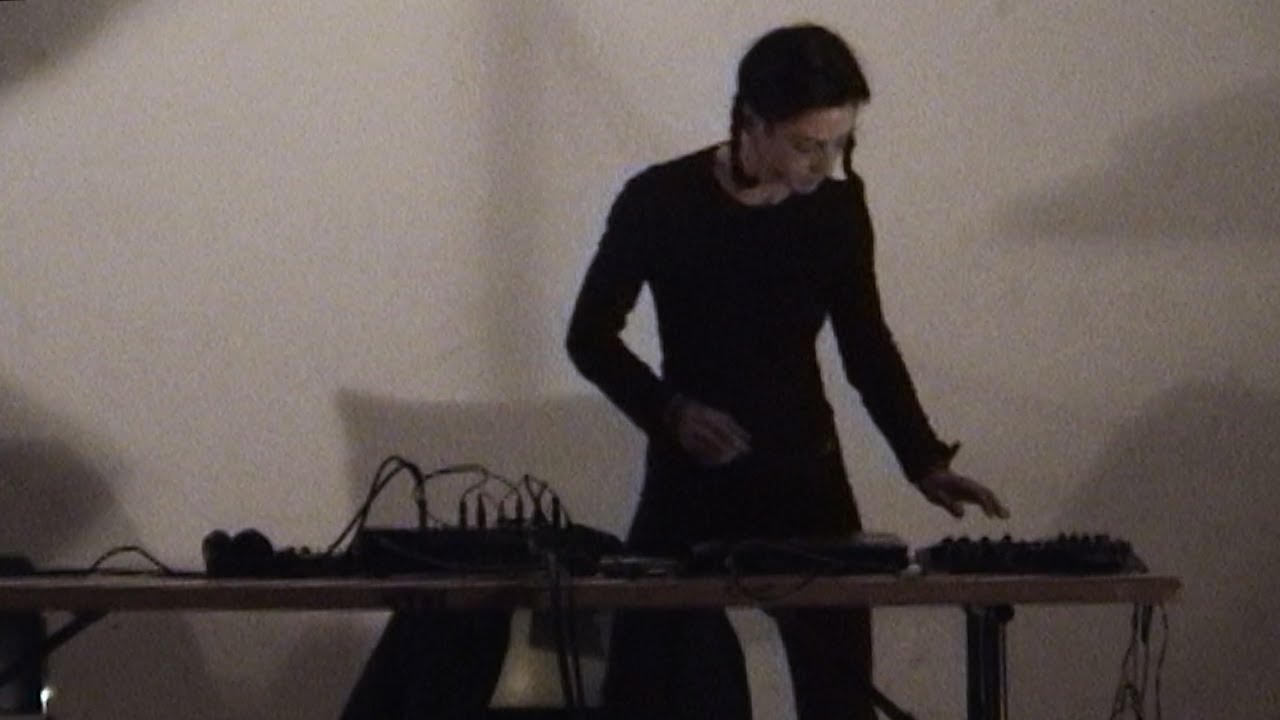 Zipper Spy live at Mass Art (01.25.02) - YouTube