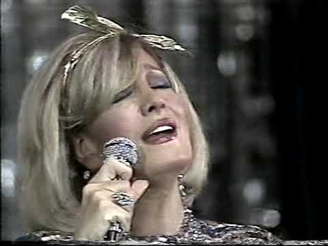 Emel Sayın 1984 Abu Dabi Konseri