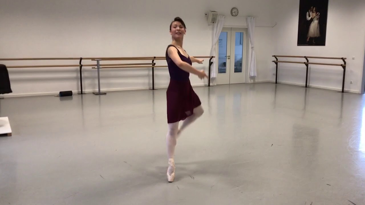 Tchaikovsky pas de deux Variation - YouTube