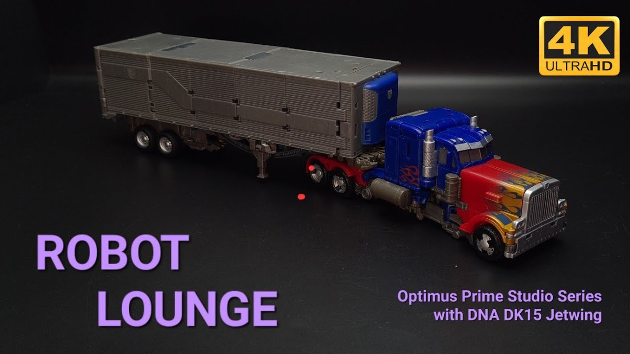 ROBOT LOUNGE - Transformers Studio Series 44 Optimus Prime Buzzworthy ...