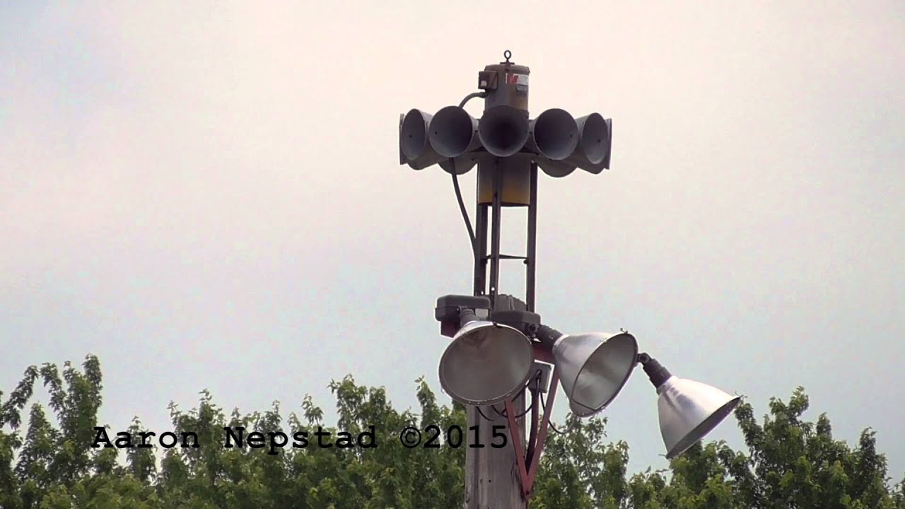 Federal Signal STH-10 Leo Cedarville,IN - YouTube