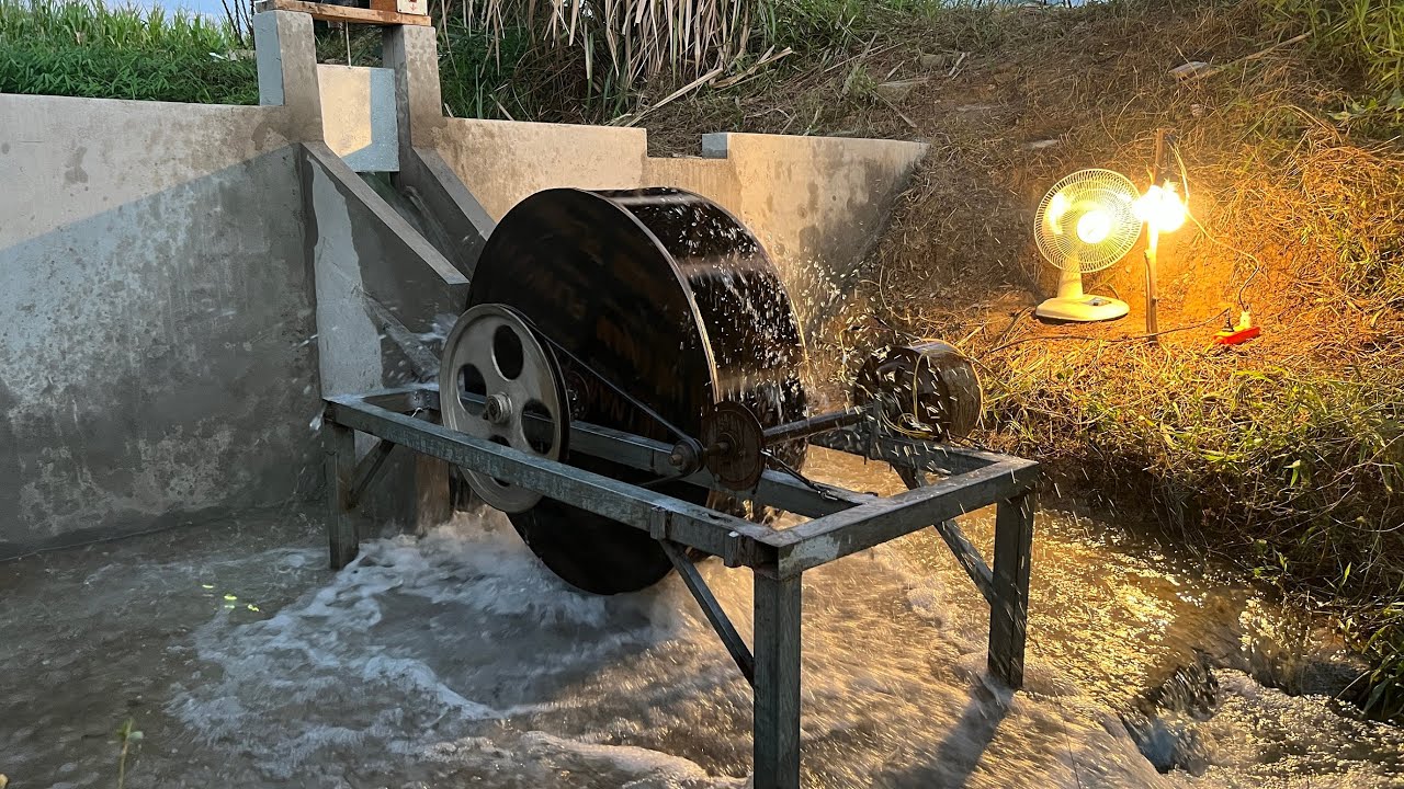 Building a 220V hydroelectric power plant with a homemade turbine ...