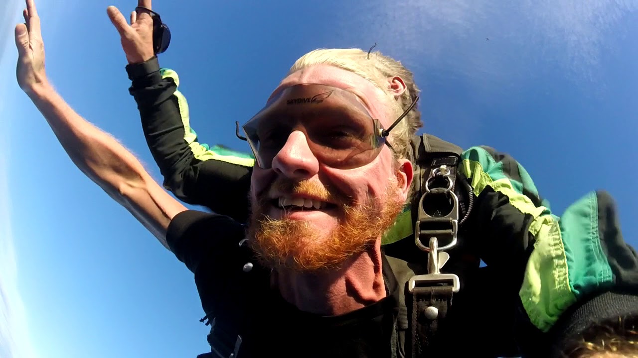 Skydive Tennessee Randall Byers - YouTube