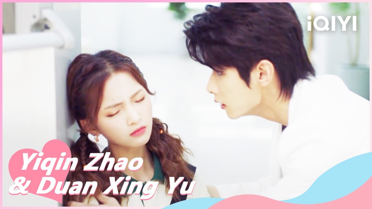 Song Yiju Fainted Suddenly | A Different Mr. Xiao EP05 | iQIYI Romance ...