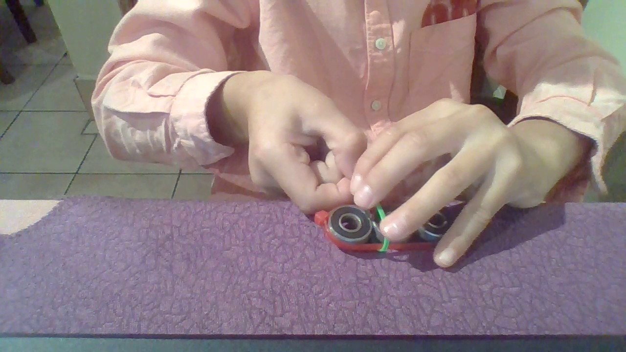 making a basic fidget spinner with zip ties and three bearings - YouTube