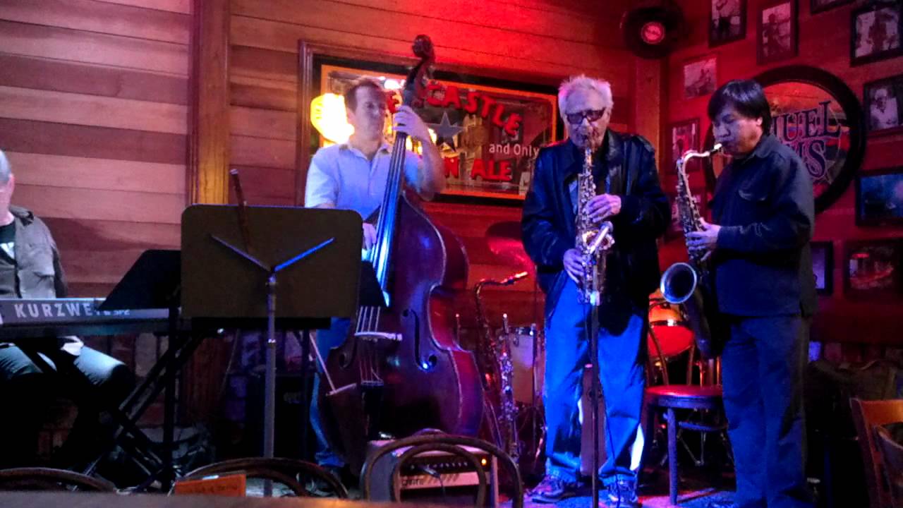Tony Ortega Sunday Jazz Jam at Peabody's Encinitas - YouTube
