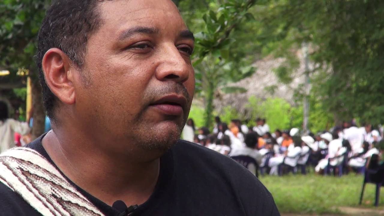 Julio Cesar Nieves, rector educativo. Santa Marta, Colombia - YouTube