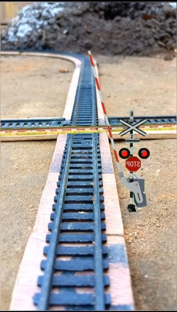 TOY Train VS WAG 9 Locomotive - YouTube