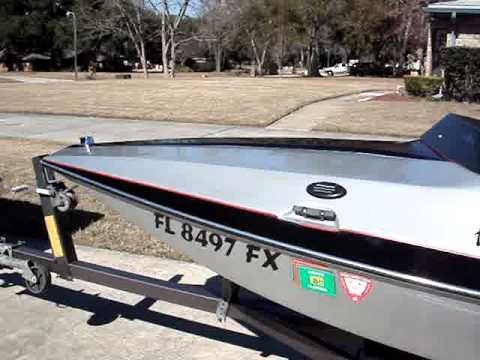 SOS Mini Speed Boat - YouTube